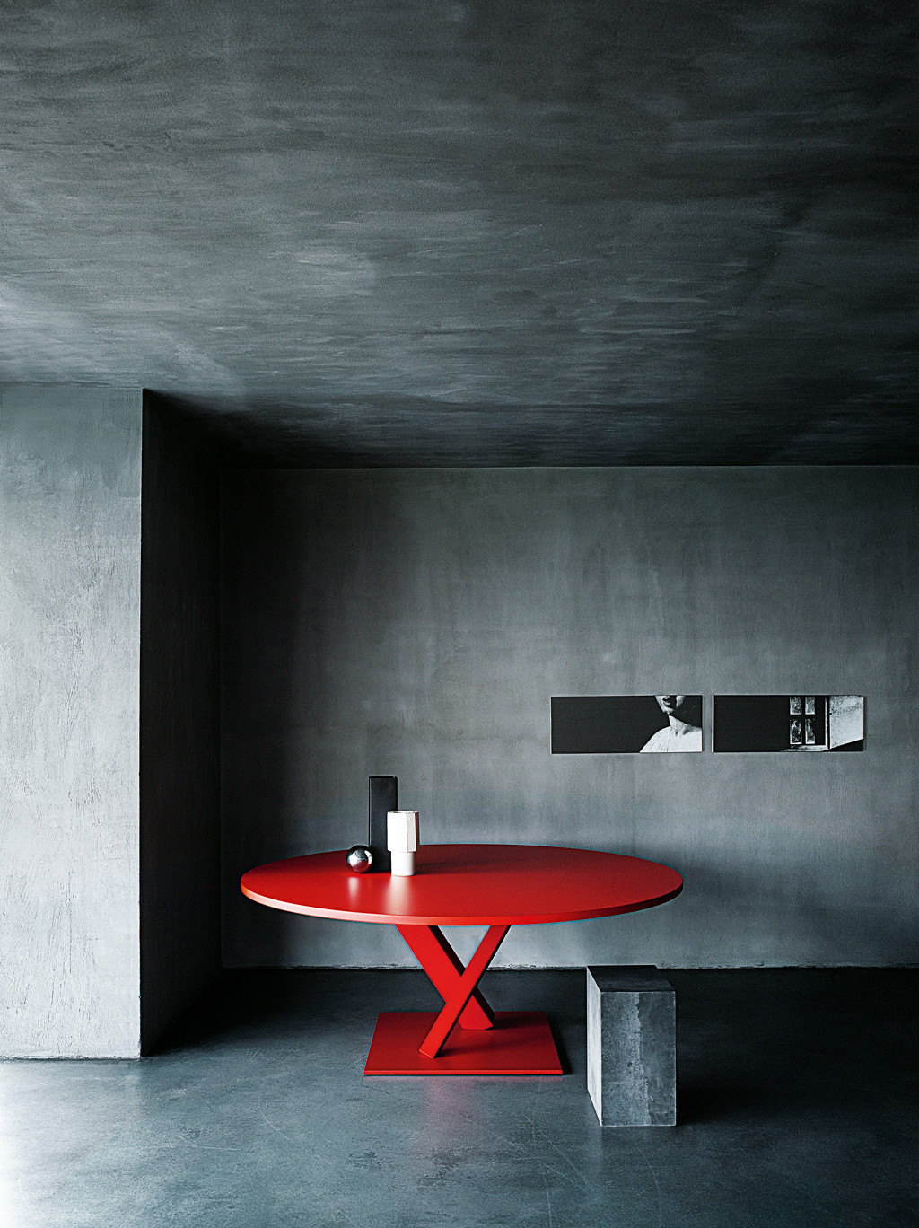 Element | Dining Table | Desalto