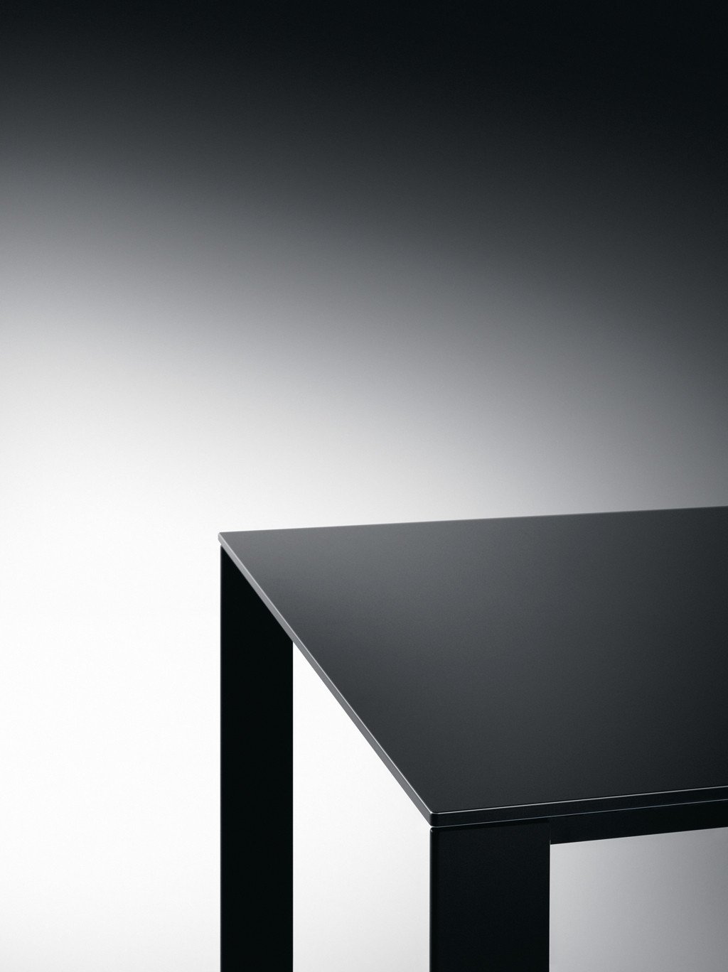 Grid | Dining Table | Desalto